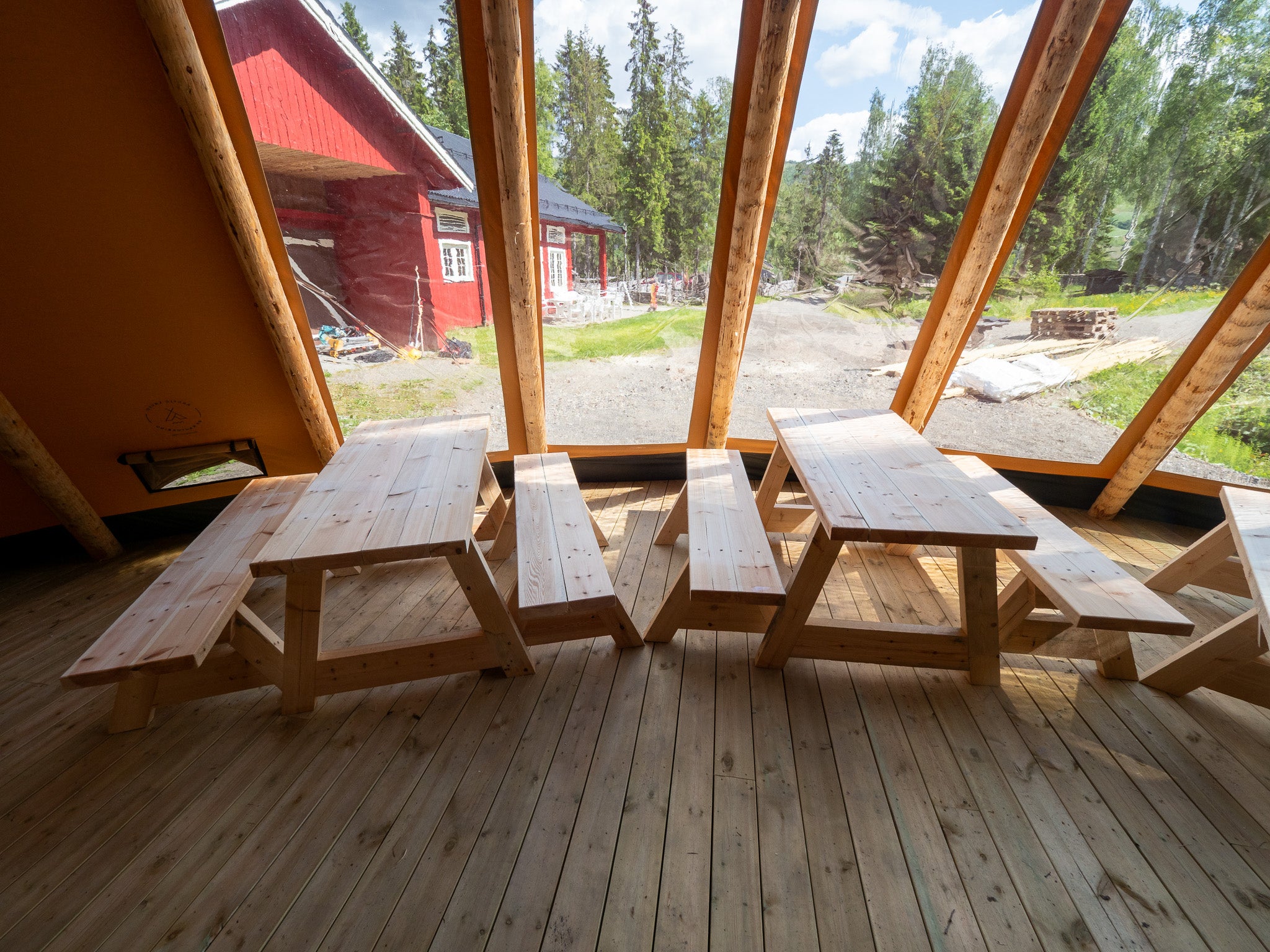 Table – Arcticlavvo